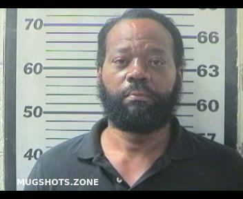 LEWIS TIMOTHY LAMAR 09/15/2022 - Mobile County Mugshots Zone
