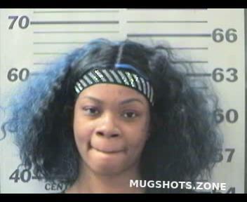YOUNG TIANTE MONEE 09/28/2022 - Mobile County Mugshots Zone