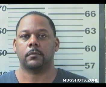 TAYLOR RODERICK LEVON 10/04/2022 - Mobile County Mugshots Zone