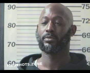 JONES DERRICK DEVON 10/29/2022 - Mobile County Mugshots Zone