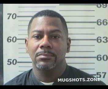 BURCH TYRONE ALEXANDER 11/06/2022 - Mobile County Mugshots Zone
