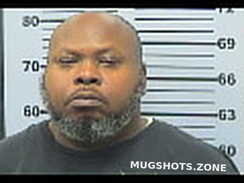 DAVIS TROY 10/17/2023 - Mobile County Mugshots Zone