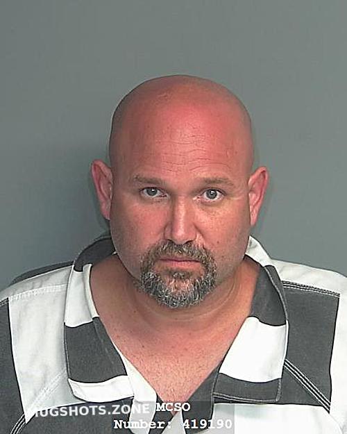 RUIZ DAVID JR 12/18/2021 - Montgomery County Mugshots Zone