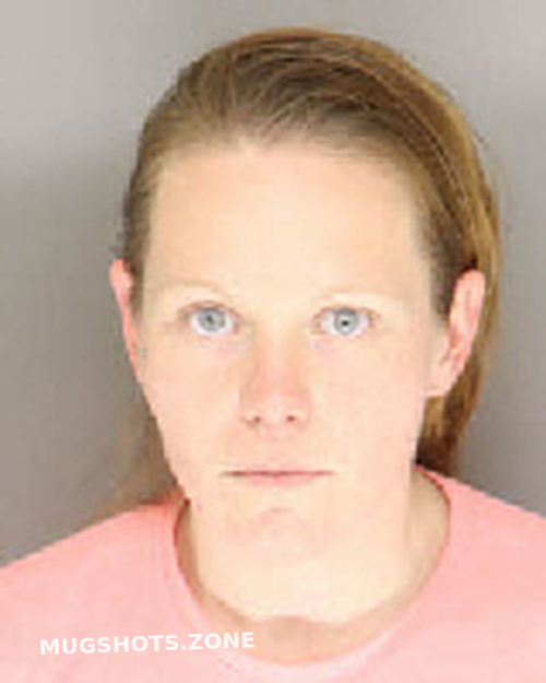 FLOYD STEPHANIE RENEE 01/12/2022 - Moore County Mugshots Zone