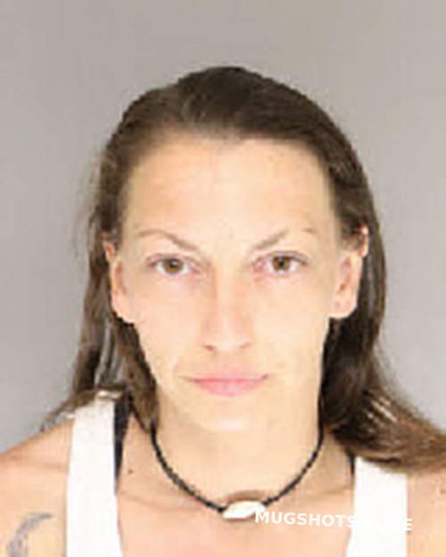 MCNEILL AMANDA RENEE 06/01/2022 - Moore County Mugshots Zone