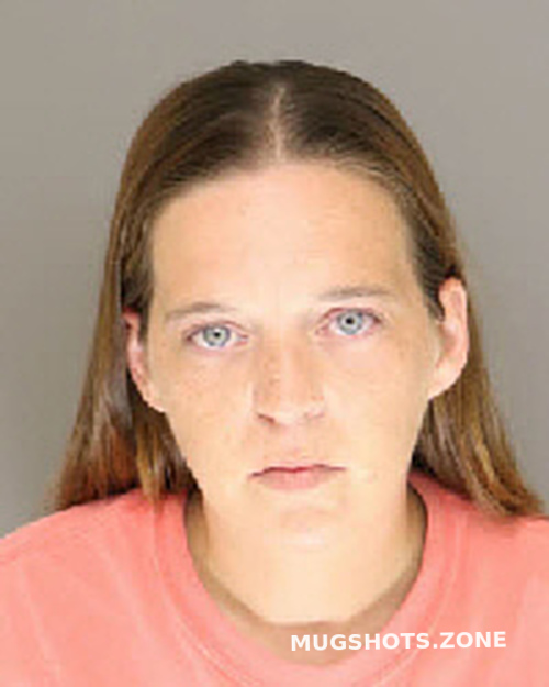 FRANKLIN JENNIFER DAWN 08/29/2022 - Moore County Mugshots Zone FRANKLIN JENNIFER DAWN 08/29/2022 - Moore County Mugshots Zone