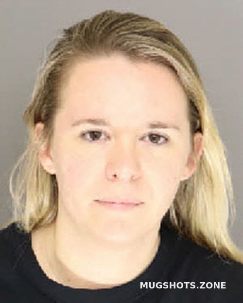 YARBOROUGH SARAH LAWSON 01/02/2023 - Moore County Mugshots Zone