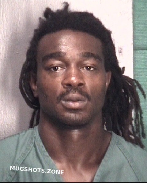 VAUGHT WILLIE DANGELO 09/19/2021 - New Hanover County Mugshots Zone