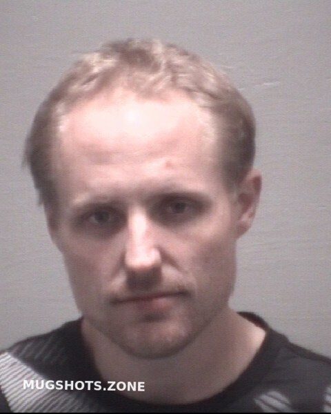 LINEBERRY BRIAN JACOB 03/01/2022 - New Hanover County Mugshots Zone