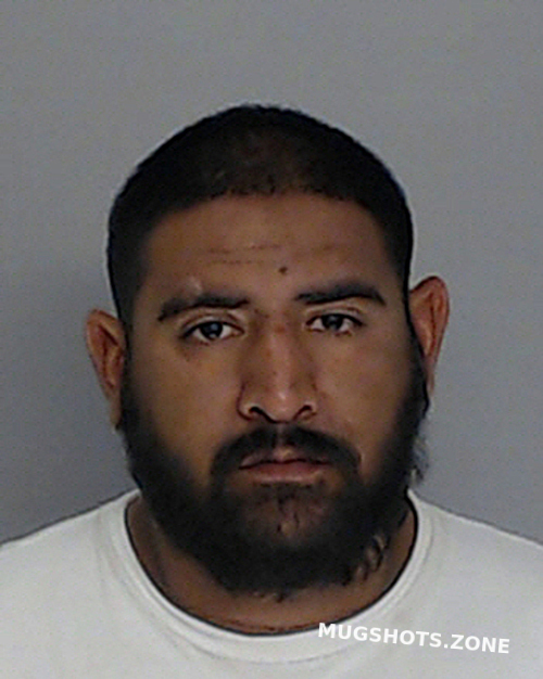 FLORES MANUEL 04/18/2024 - Nueces County Mugshots Zone