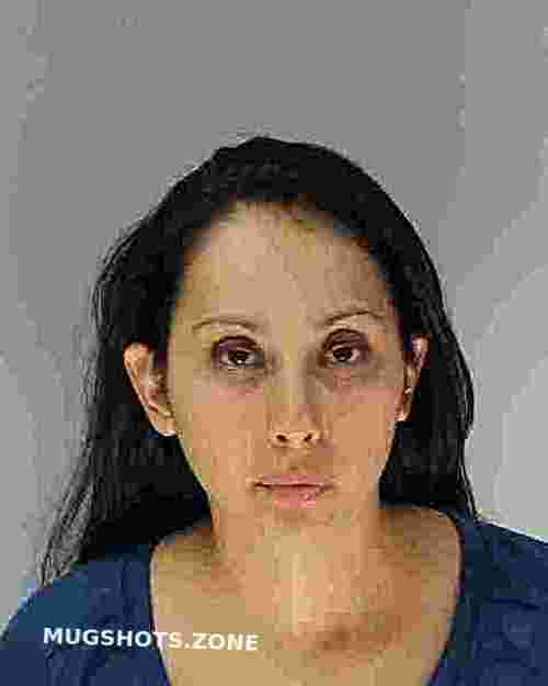LANDEROS LAURA 10/22/2024 - Nueces County Mugshots Zone