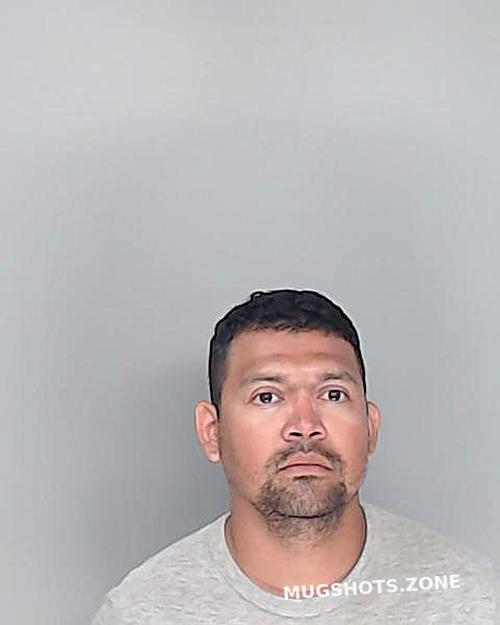 ROBLES CARLOS BENJAMIN 03/30/2025 - Nueces County Mugshots Zone