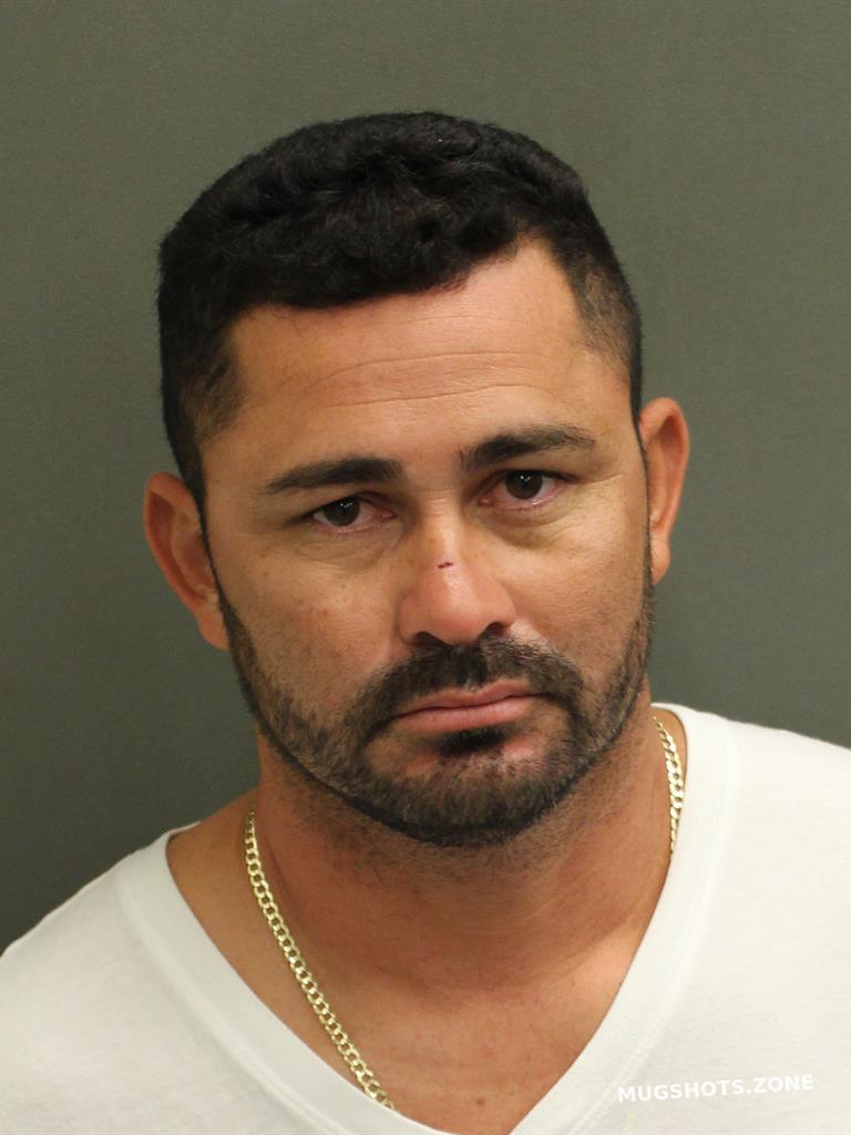 CRUZ CRUZ MAYCOL ALEXANDER 10/01/2022 - Orange County Mugshots Zone