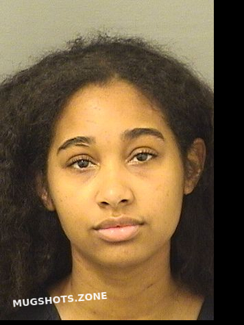 WHITE ALYSSA 05/05/2023 - Palm Beach County Mugshots Zone