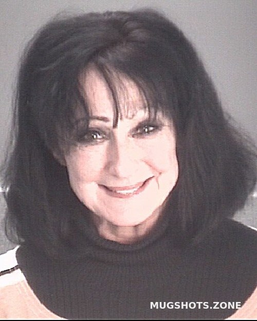 MAGNOTTA ELLEN LOUIS 12/12/2021 - Pasco County Mugshots Zone