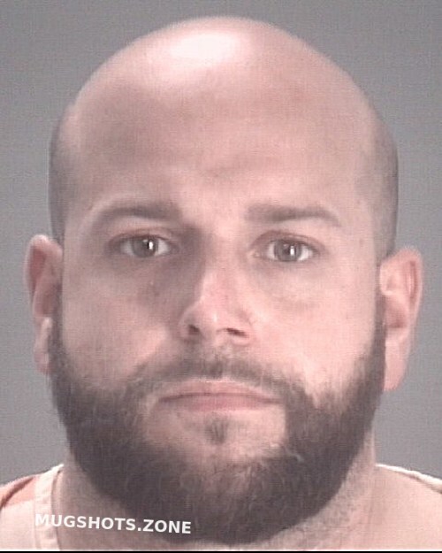 PLAZA-MEDINA DARRELL 06/01/2022 - Pasco County Mugshots Zone