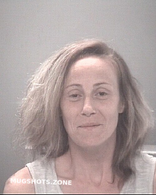 SABOURIN KIMBERLY NICOLE REEVES 07/13/2022 - Pasco County Mugshots Zone