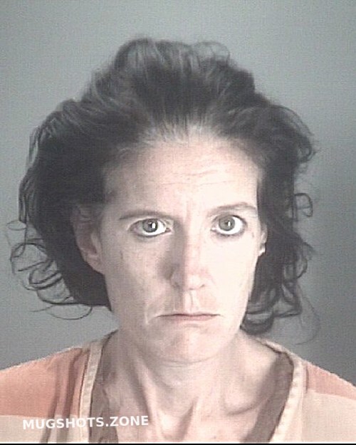 SEGRETI MARY R 12/09/2022 - Pasco County Mugshots Zone