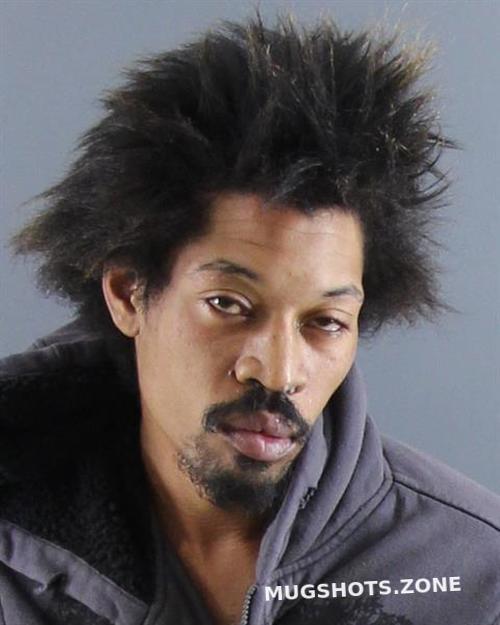 YOUNG MARCUS ANTWON 11/18/2021 - Peoria County Mugshots Zone