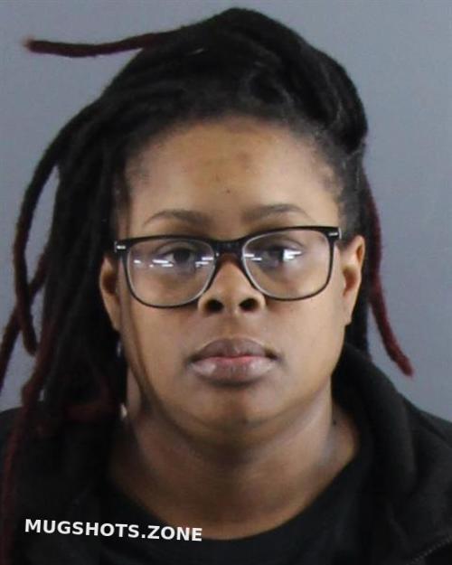 DAVIS TEKEIA SHAMIKA 04/18/2022 - Peoria County Mugshots Zone