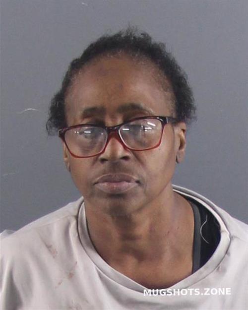 TRUITT QUEEN E 08/12/2025 - Peoria County Mugshots Zone