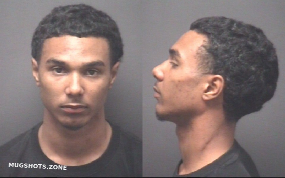 CARR DAVON 04/23/2022 - Pitt County Mugshots Zone