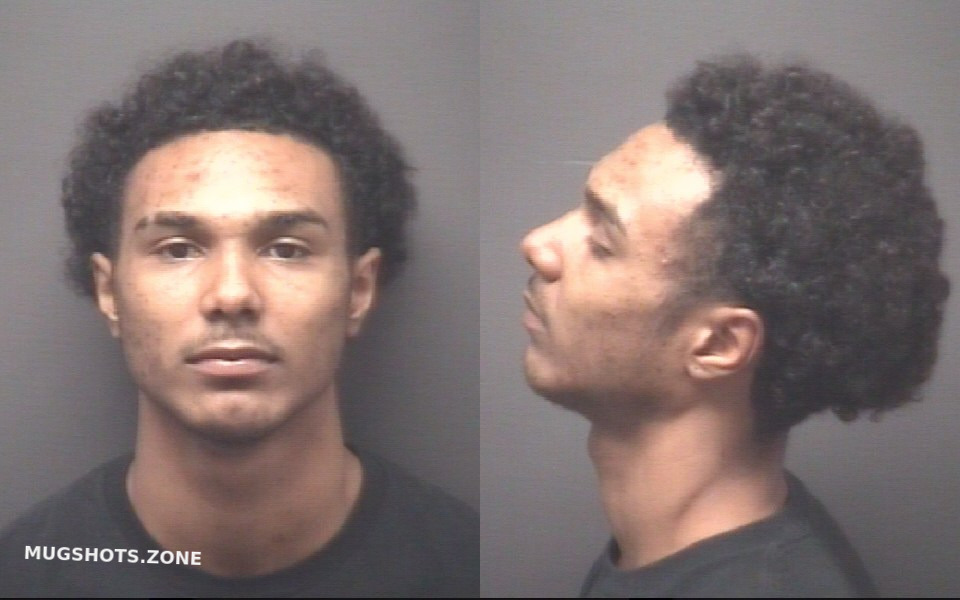 CARR DAVON M`MAR 10/30/2023 - Pitt County Mugshots Zone