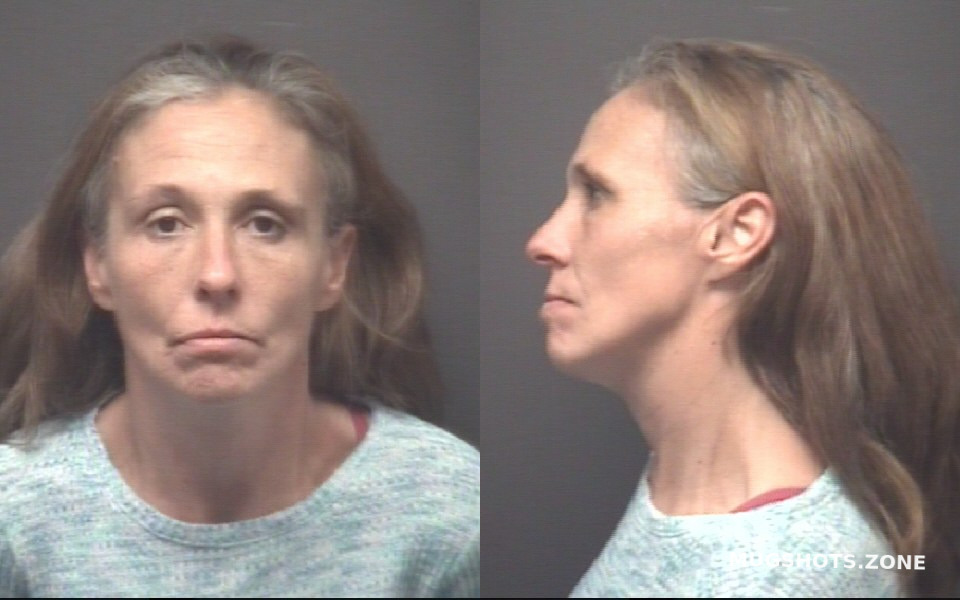FULLER LISA LEE 12/07/2023 - Pitt County Mugshots Zone