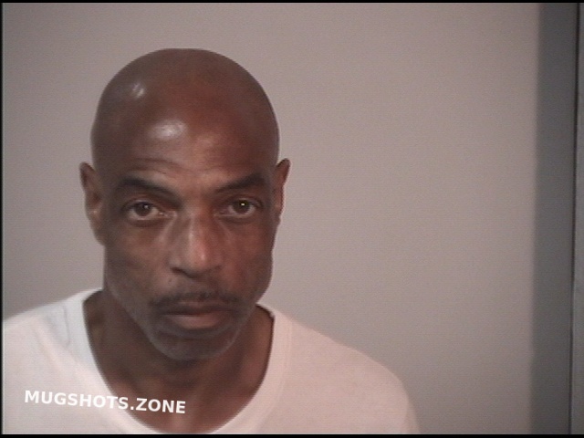 LEWIS KENNETH NMN 08/09/2022 - Rappahannock Regional Jail Mugshots Zone LEWIS KENNETH NMN 08/09/2022 - Rappahannock Regional Jail Mugshots Zone