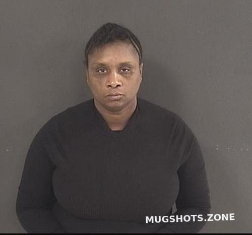BANKS NICOLE CHANTELL 05/03/2022 - Roanoke Mugshots Zone