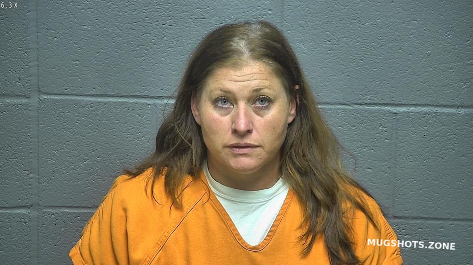 WALLEN MINDY RENEE N/A 10/25/2021 - RSW Regional Jail Mugshots Zone