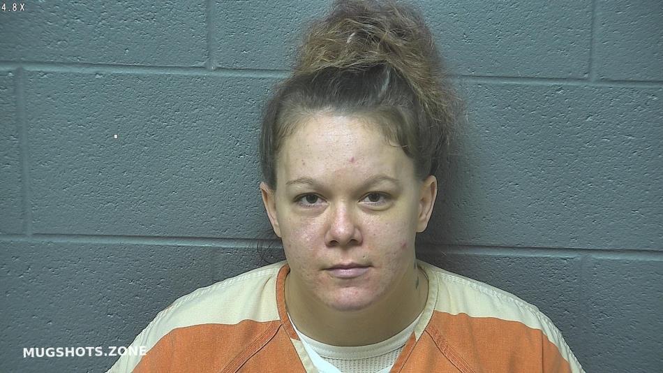 WINES CANDACE FAITH N/A 11/18/2021 - RSW Regional Jail Mugshots Zone