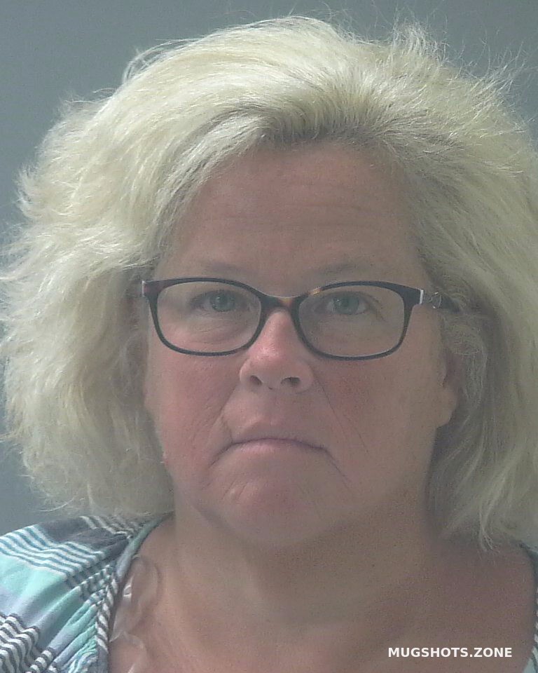 ALLMAN CYNTHIA PAIGE 04/17/2021 - Santa Rosa County Mugshots Zone