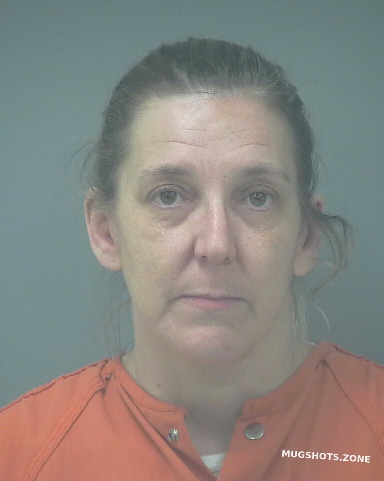 WOODS ROBIN AMANDA 07/01/2021 - Santa Rosa County Mugshots Zone