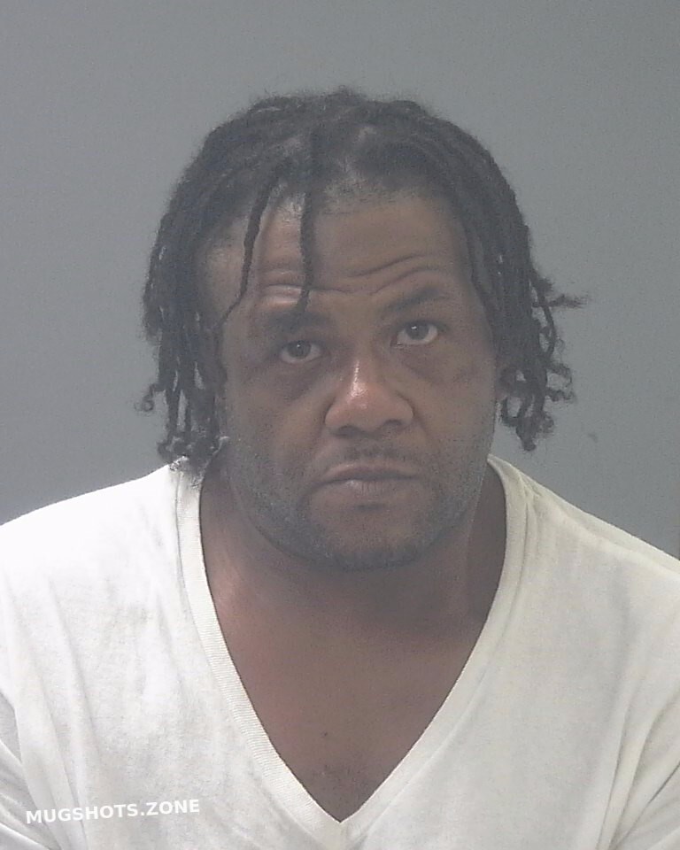 RUSSELL DERRICK DEANDRE 11/15/2023 - Santa Rosa County Mugshots Zone