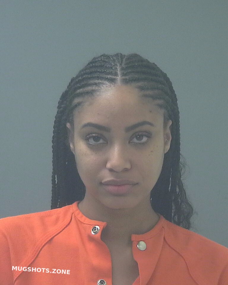 LAWRENCE TIONNA MONIQUE 01/01/2024 - Santa Rosa County Mugshots Zone