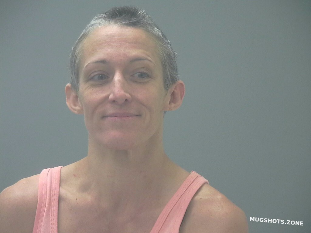 DENNIS COURTNEY SHANTEE 04/15/2024 - Santa Rosa County Mugshots Zone