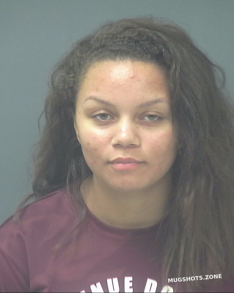 HALL LEANISS ARIANA EILEEN 07/27/2024 - Santa Rosa County Mugshots Zone
