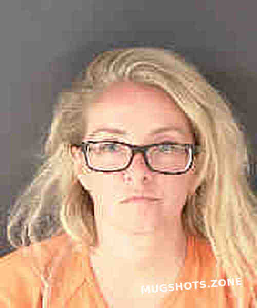 MARTIN AMANDA MAY 06/29/2022 - Sarasota County Mugshots Zone