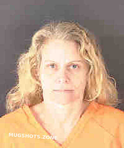 MCCUMBER BECKY LEE 02/05/2025 - Sarasota County Mugshots Zone