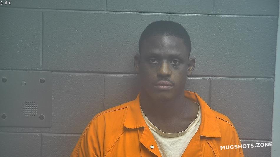 EDWARDS THADDEUS DEWAYNE 10/12/2022 - Scott County Mugshots Zone