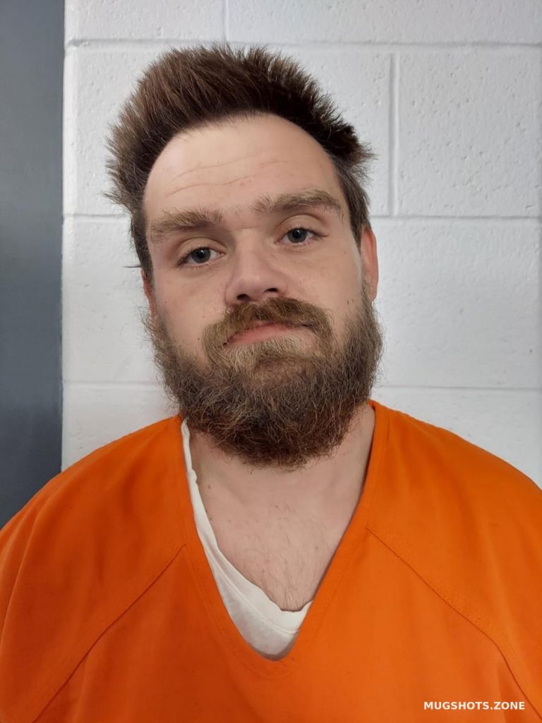 HUNTER RICKY KENNETH 02/17/2022 - Scott County Mugshots Zone