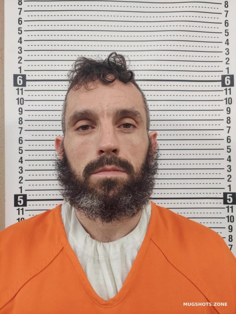 HALL DEREK WILSON 04/12/2022 - Scott County Mugshots Zone