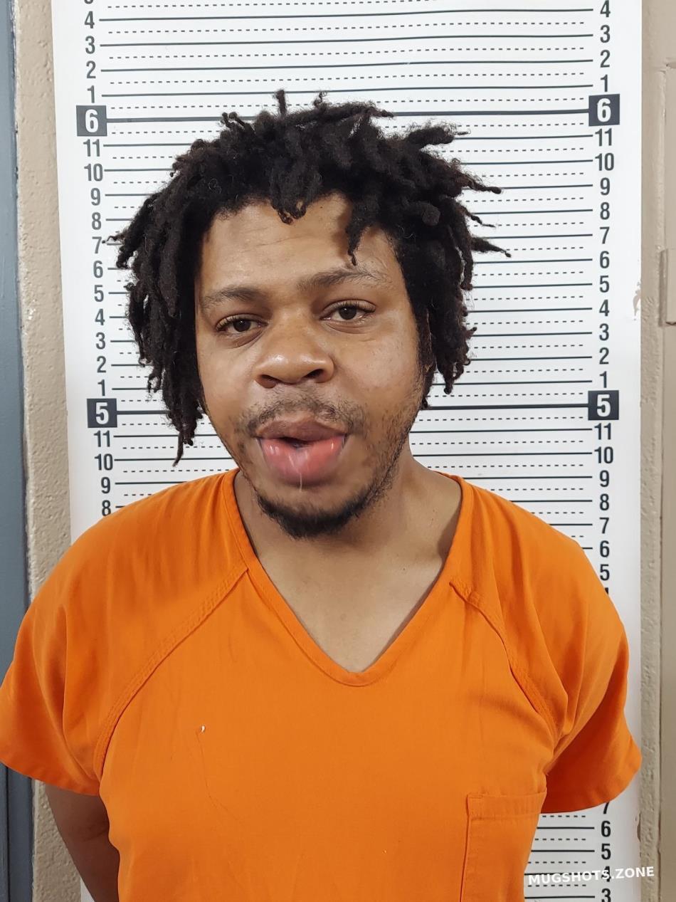 WIGGINS CHRISTOPHER LAMAR 02/28/2024 - Scott County Mugshots Zone