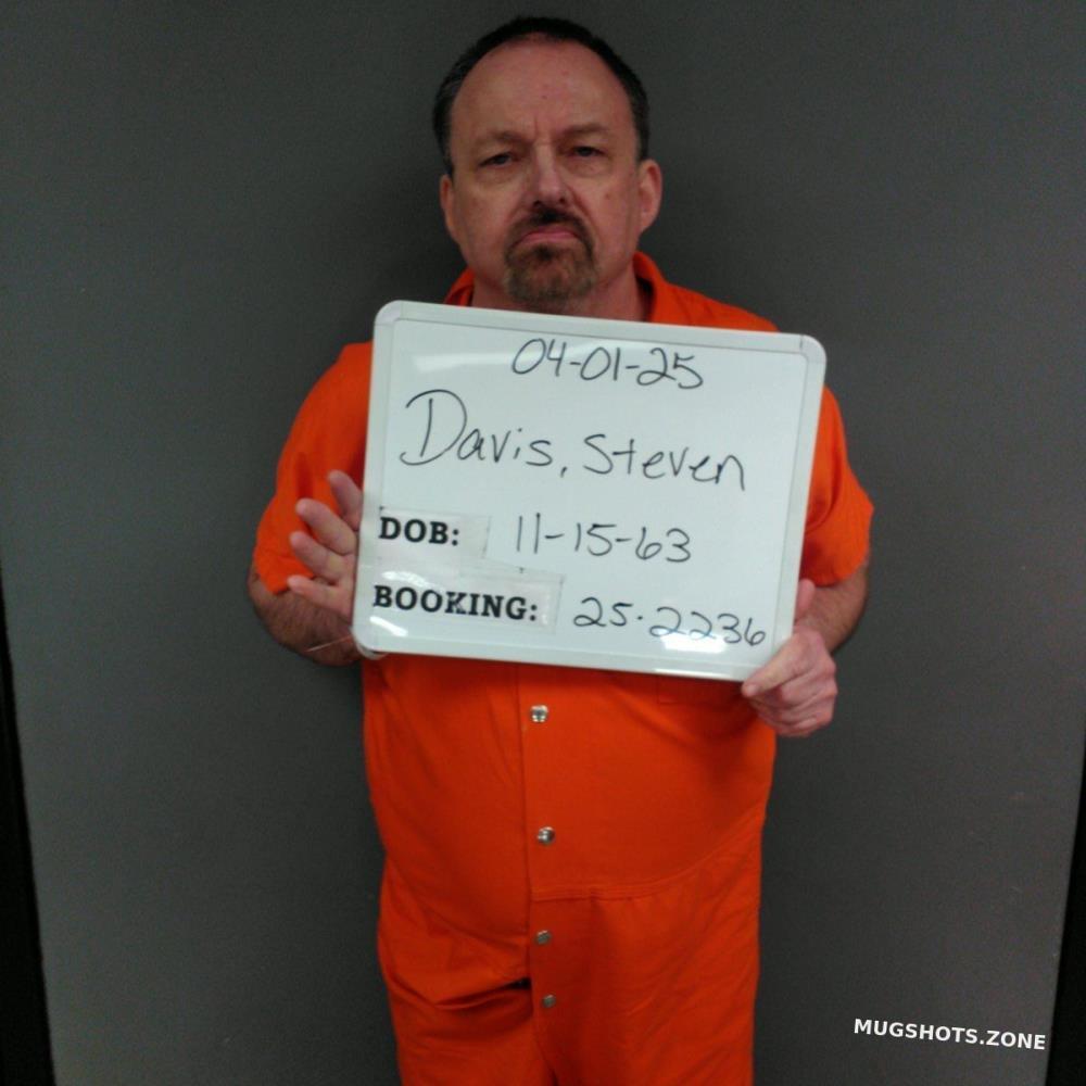 DAVIS STEVEN DOUGLAS 04/01/2025 - Sebastian County Mugshots Zone