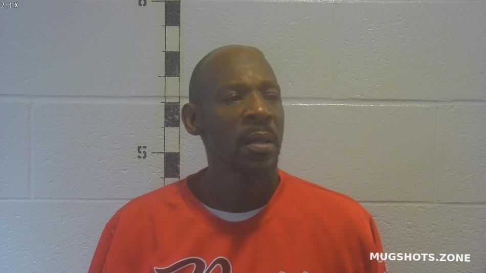 YOUNG ANTWAN C 12/03/2022 - Shelby County Mugshots Zone