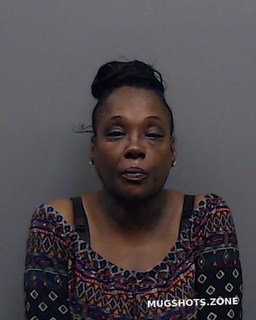 TUCKER LISA RENEE 03/18/2022 - Smith County Mugshots Zone