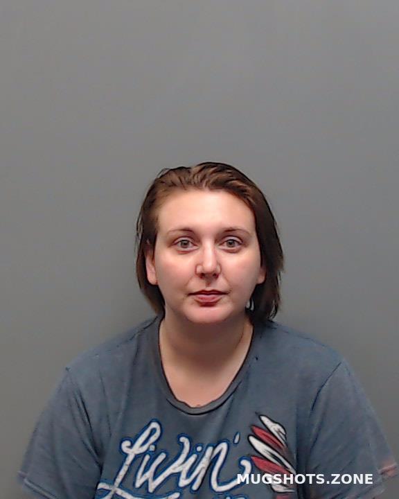 DOWDLE KAYLIE DIANE 11/01/2022 - Smith County Mugshots Zone
