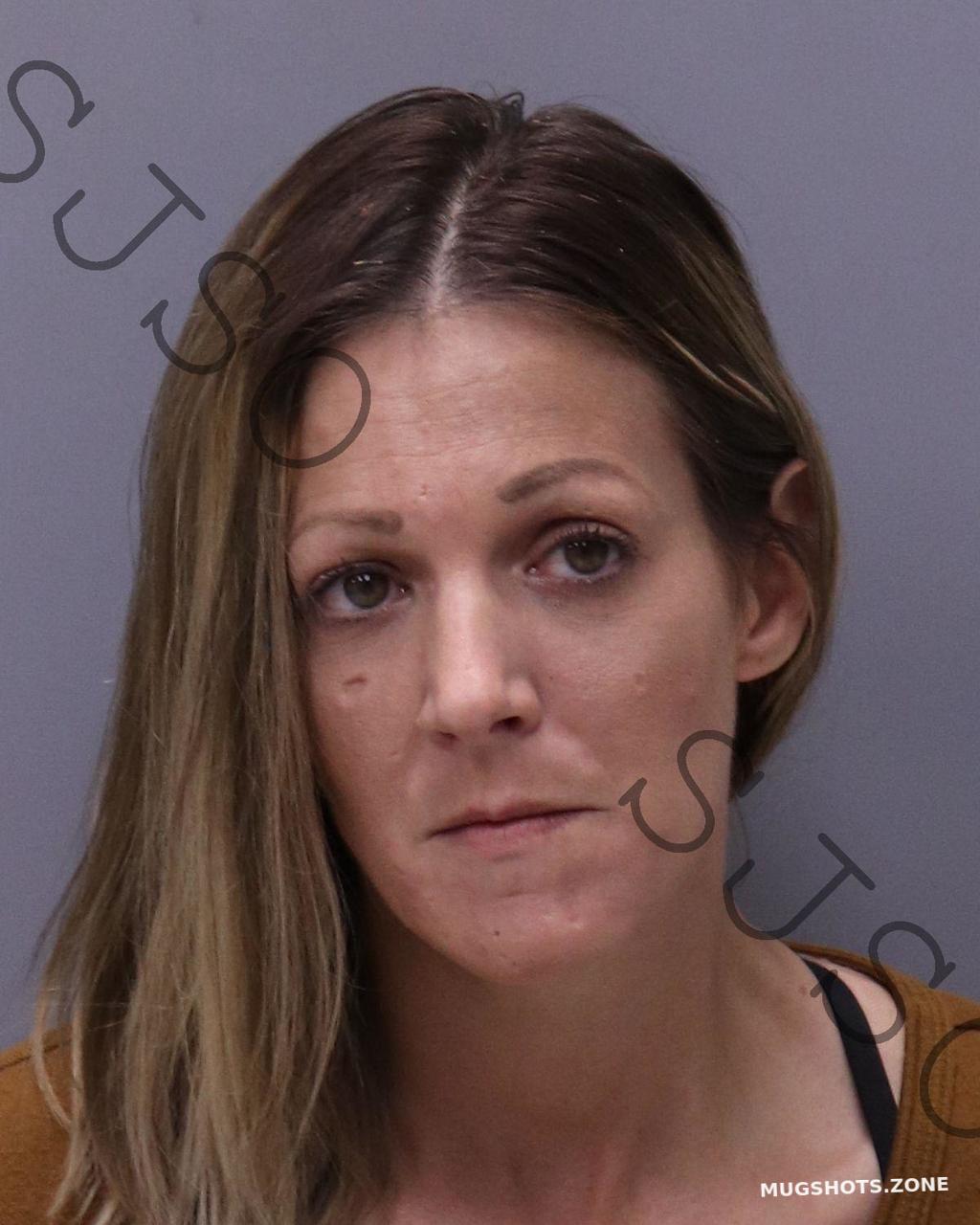 JONES JENNIFER LYNN 11/15/2021 - St. Johns County Mugshots Zone
