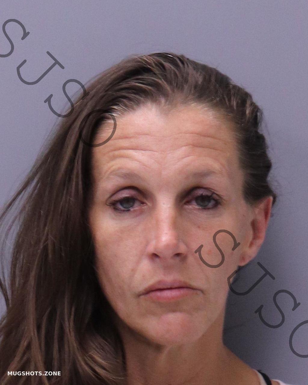 VAN BUREN CARRIE ANN 10/09/2022 - St. Johns County Mugshots Zone